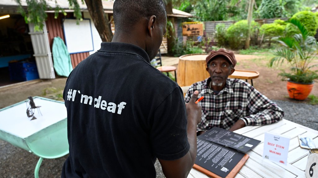 10-Minute Talks: How disabled people achieve good lives in three ...