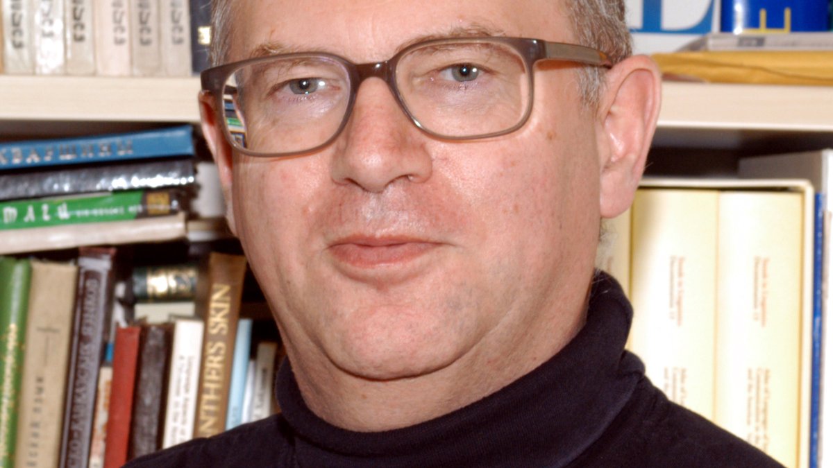 Professor Bernard Comrie FBA | The British Academy